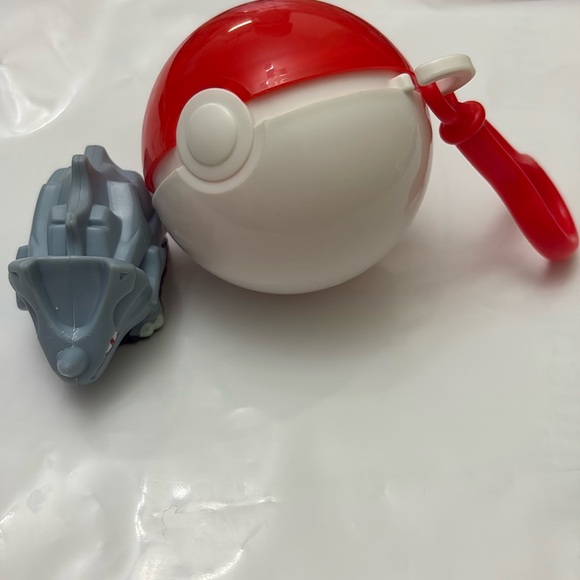Pokemon | Toys | 999 Burger King Pokemon 111 Rhyhorn With Pokeball ...